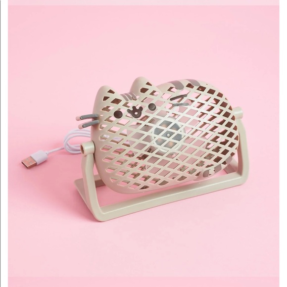 Pusheen | Office | Pusheen Desktop Usb Fan | Poshmark